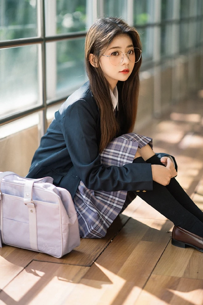 美女校花JK制服美腿清纯养眼写真(12) - 唯一图库图片_清纯图片素材-花瓣网