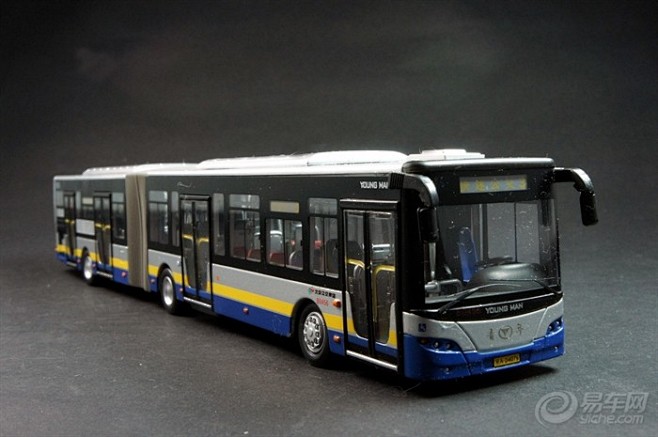 青年尼奥普兰JNP6180G-1铰接式快速公交车