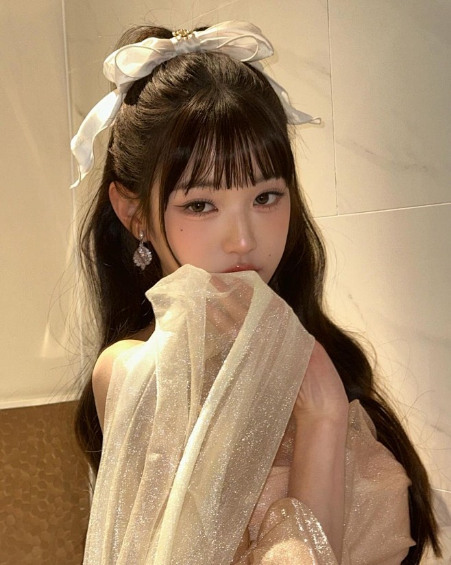 12.04 张元英ins更新5