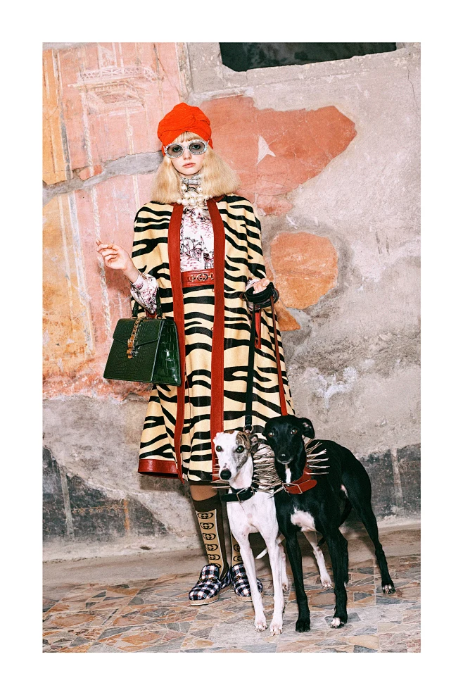Gucci Pre-Fall 2019 Fashion Show : The complete Gucci Pre-Fall 2019 ...