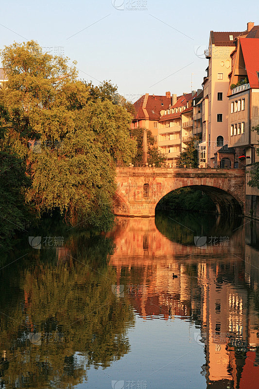 n# 252;rnberg的旧建筑