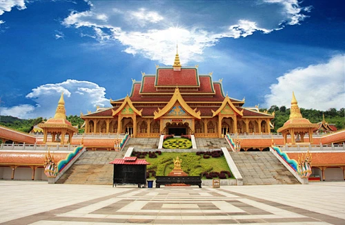 勐泐大佛寺--景飘大殿-花瓣网