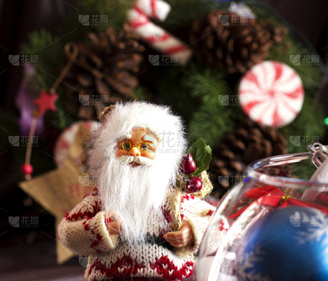 圣诞老人,圣诞树,圆形,花瓶,玩具,玻璃杯,球,新的,水平画幅