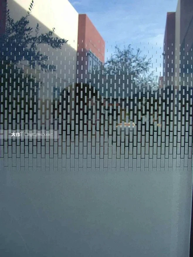 会说话的建筑Gradient Fade Out Glass Partitions Enclosed Sans Soucie-花瓣网