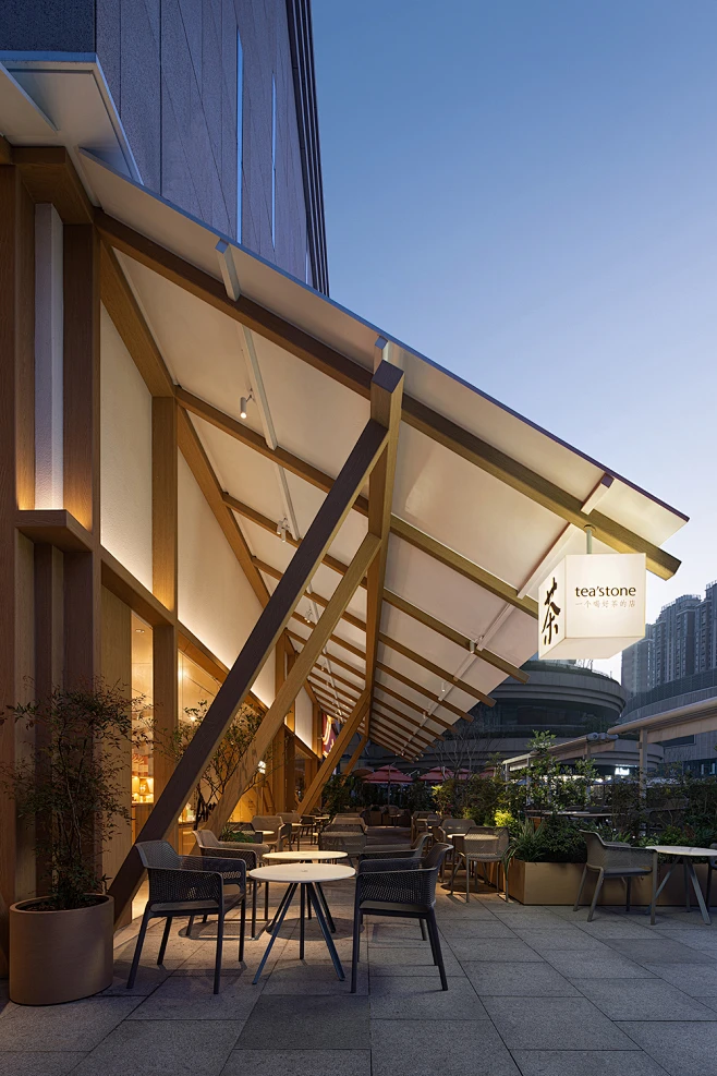 230709-0100-花瓣网