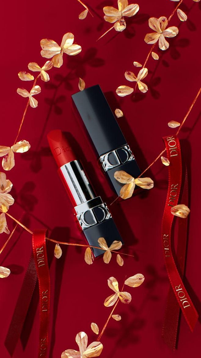 We worked with Dior Parfums to create 3D animations showcasing their ...