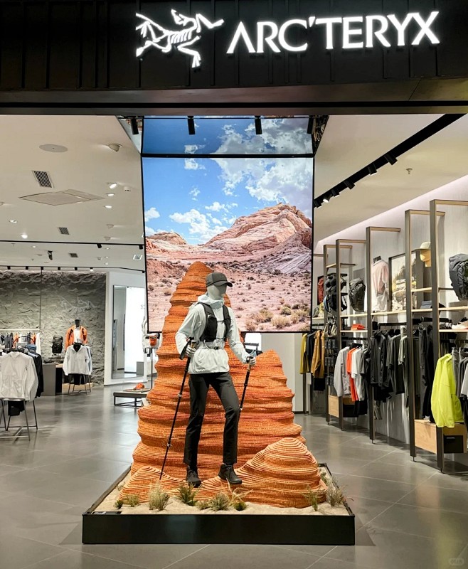 ARC’TERYX 始祖鸟2023全年橱窗设计赏析_4_KB小红人_来自小红书网页版