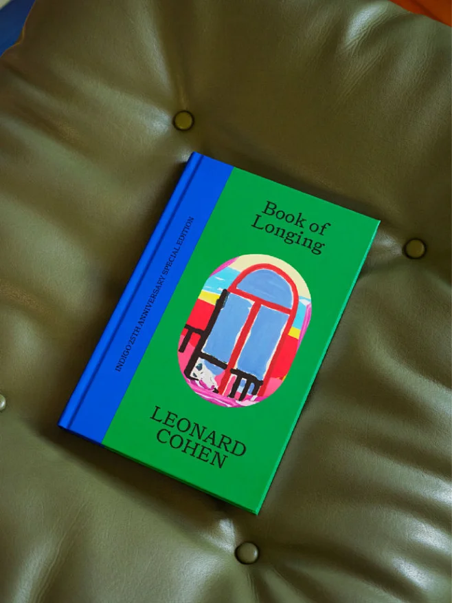 分享/ 25 BOOKS 设计：Wedge Studio 艺术品由三种不同的形状构成，它们充当“故事的窗口”。关键形状有意表示流派：小说、传记或历史。 #BranD# #平面设计# #书籍设计 ...