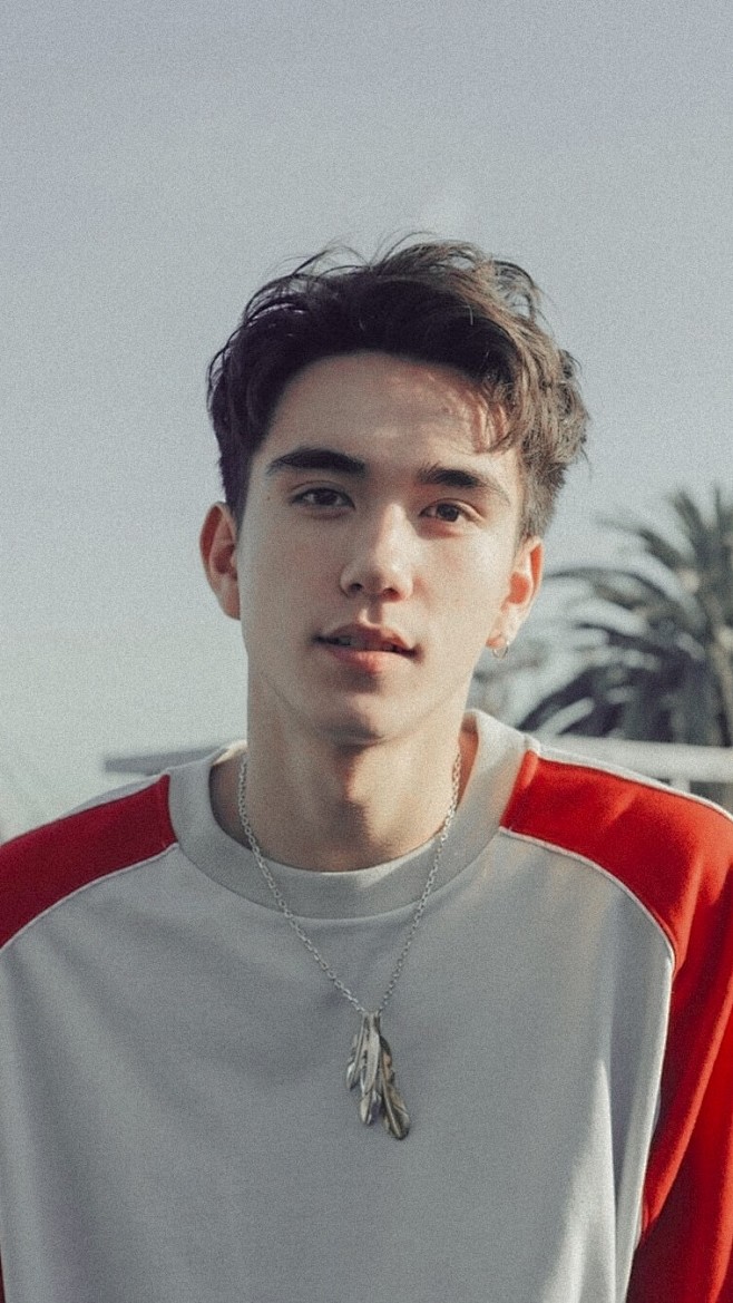 和马 Kazuma Mitchell