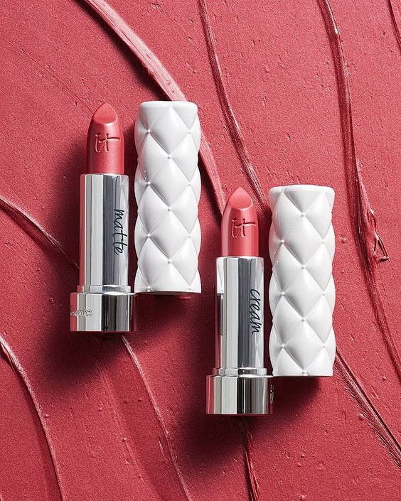 IT COSMETICS Pillow Lips Collagen-Infused Lipstick: A collagen-infused ...