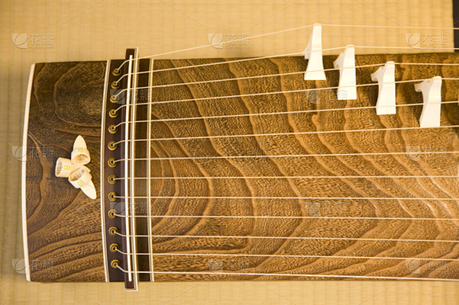 十三弦古筝竖琴,塌塌米垫,弦乐器,水平画幅,无人,传统,日本,乐器,室内,亚洲