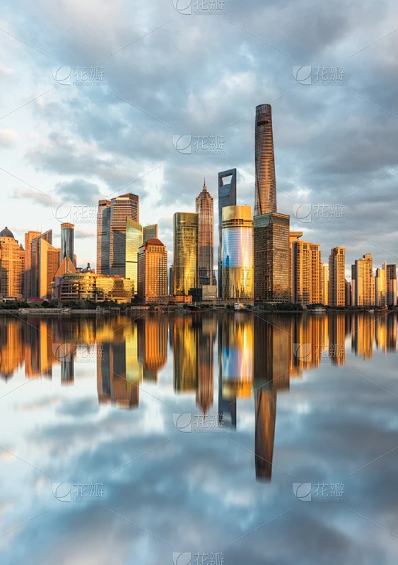 上海,城市天际线,黄浦江,陆家嘴,浦东,垂直画幅,办公室,水,天空,无人素材-花瓣网
