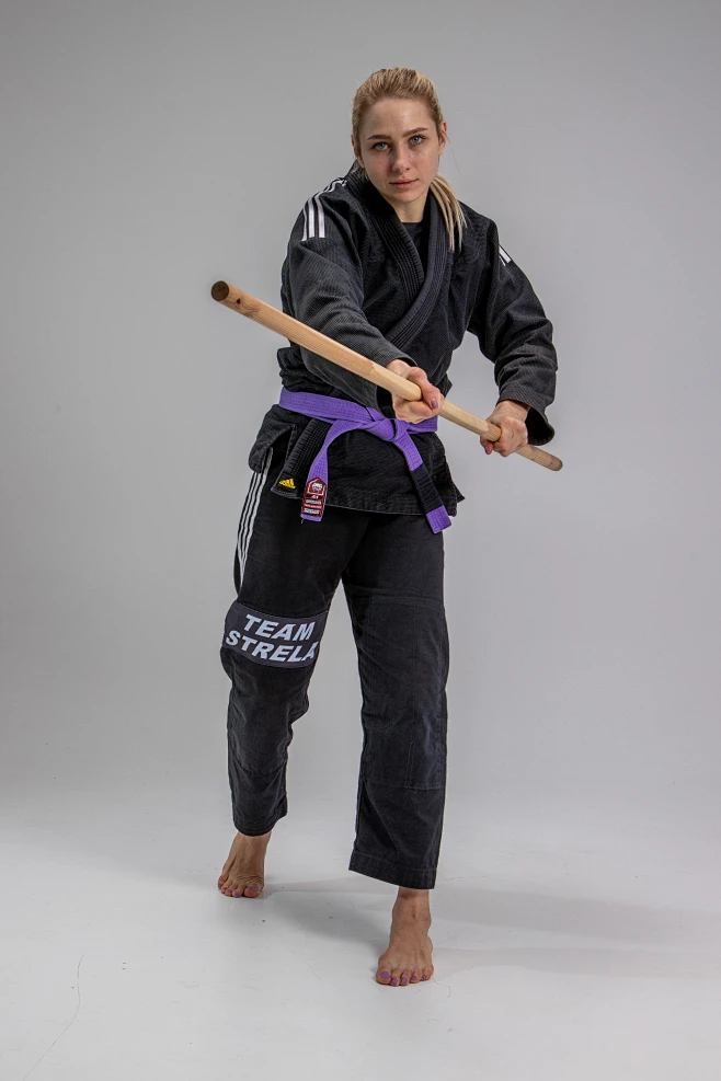 girl fighter action pose-82-花瓣网