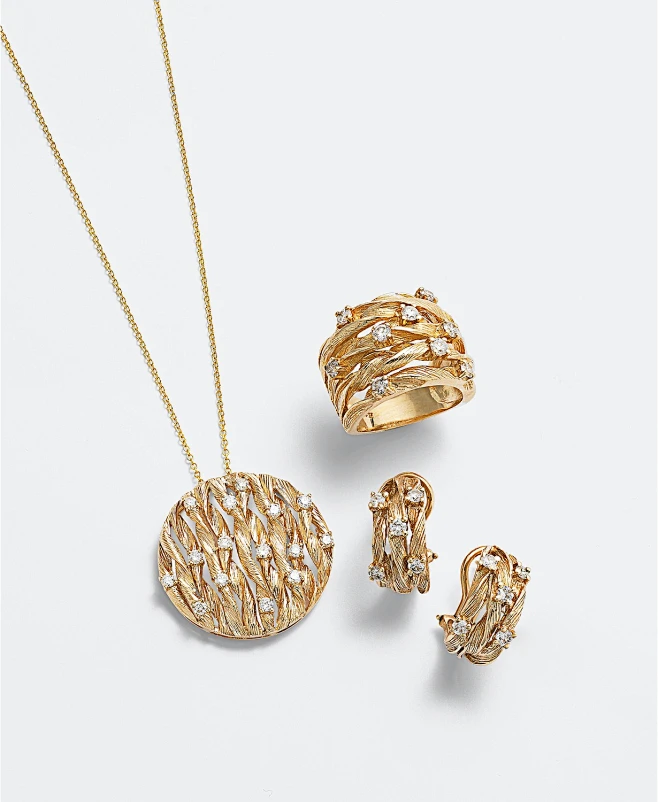 EFFY Collection D'Oro by EFFY® Diamond Textured Circle Pendant (3/4 ct ...