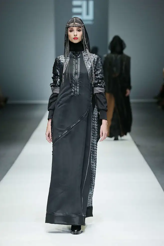 Errin Ugaru-花瓣网