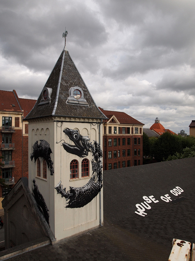 Animals in 50 Street Art Graffiti by ROA, Belgian(11)