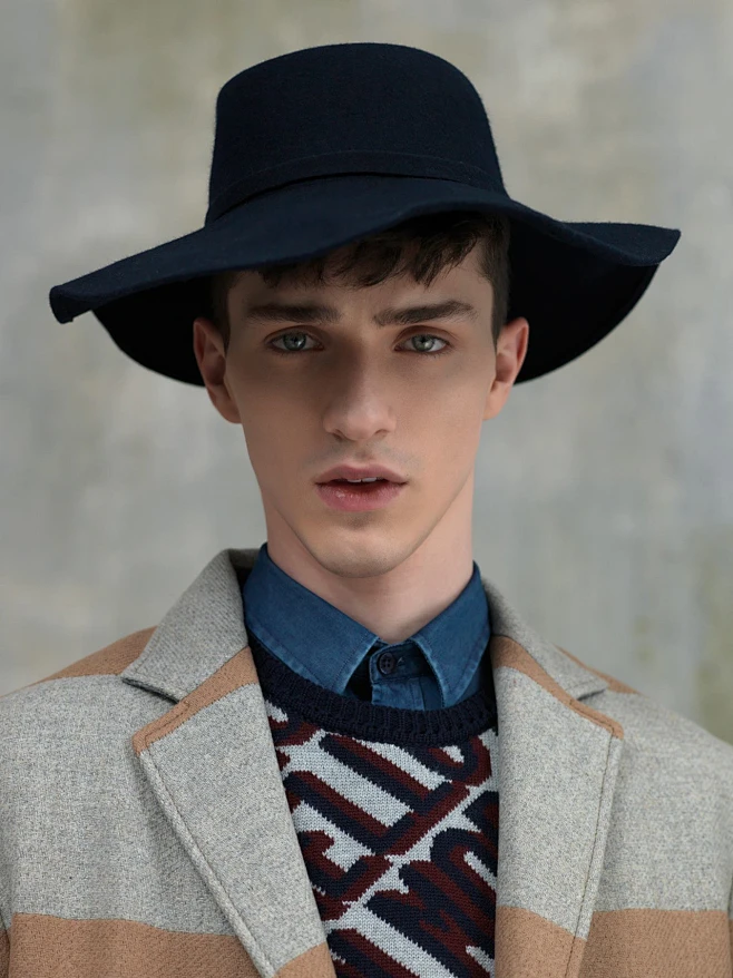 91年的小模特Martin Conte-花瓣网