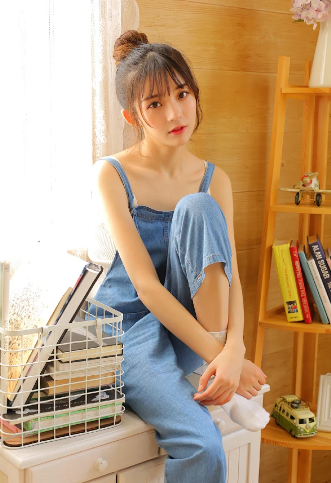 文艺少女图片_美女图片素材-花瓣网