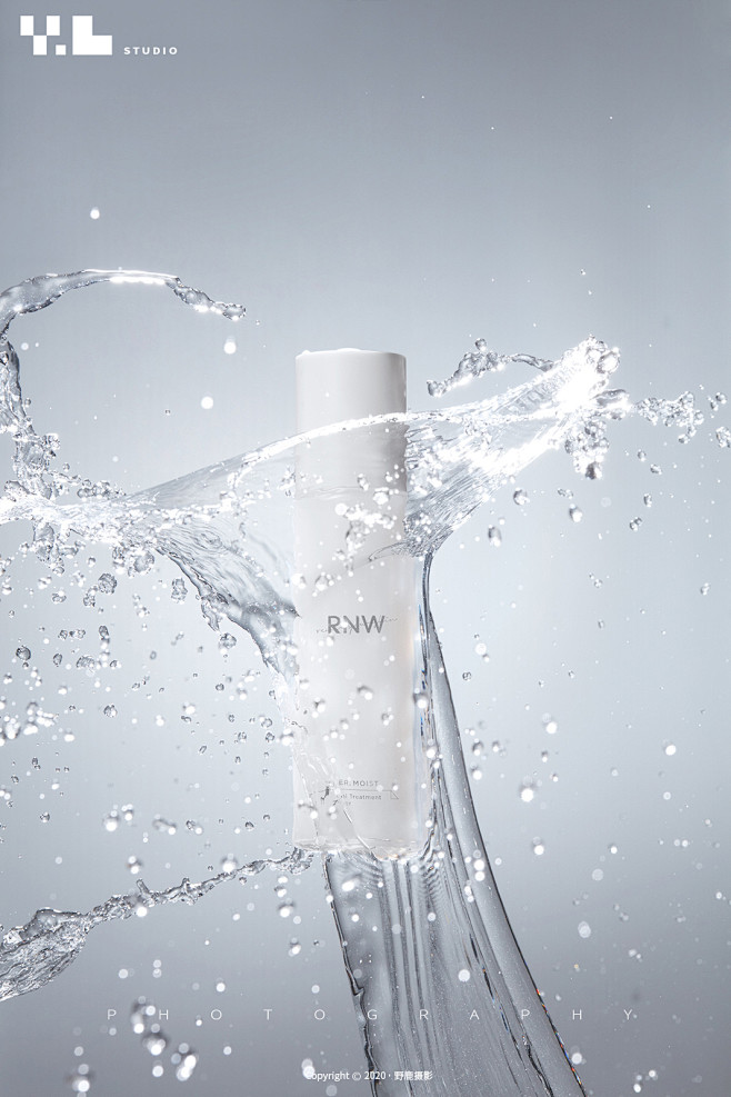 新年快乐 | RNW极简场景拍摄 | 野鹿摄影-古田路9号-品牌创意/版权保护平台