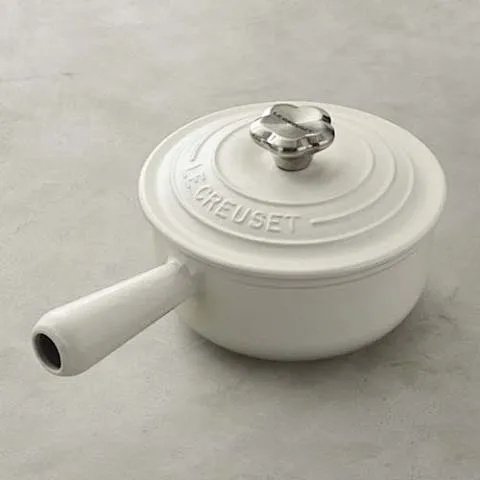 Because maybe sometimes you actually love her.-花瓣网