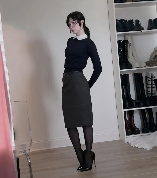 Ini mengandungi: office siren, outfits, inspiration, aesthetic, black ...