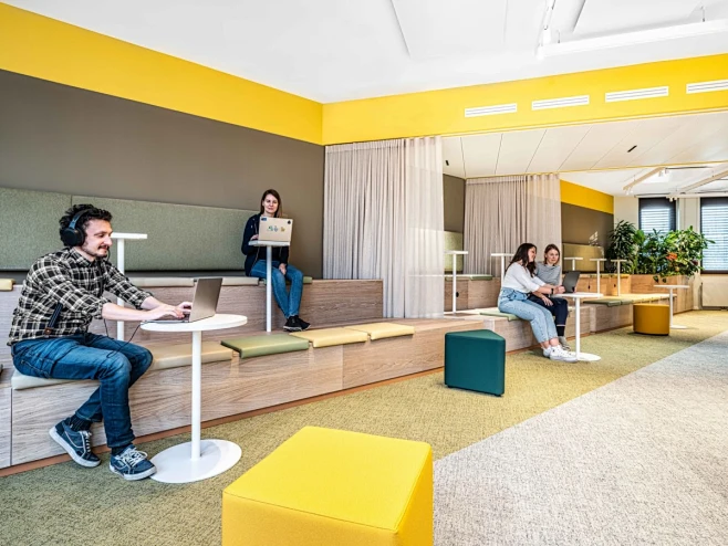 Office Tour: JetBrains Offices – Munich : D/DOCK incorporated light ...