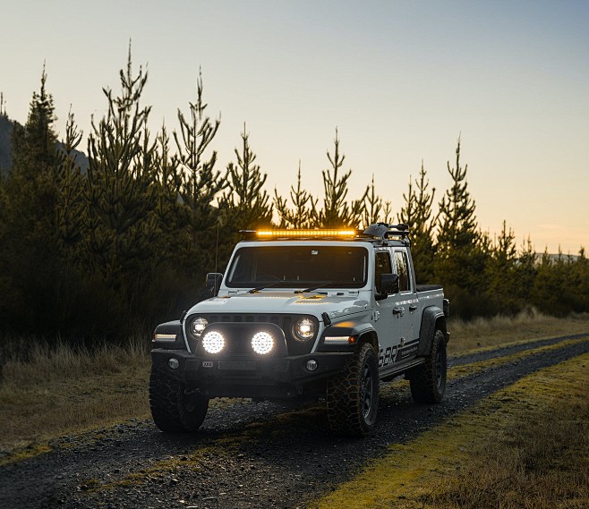 top-banner-mobile_gladiator