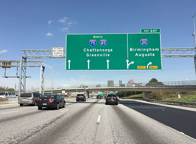 2016-03-23_13_14_03_View_north_along_The_Downtown_Connector_(Interstate ...