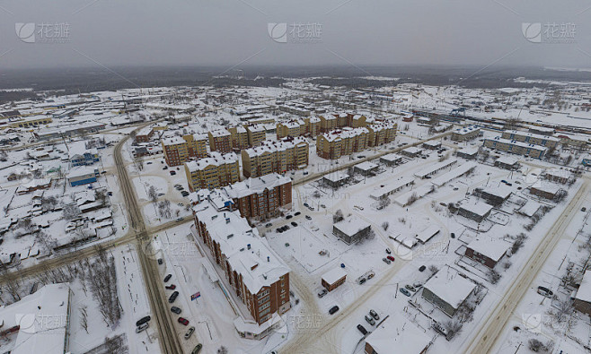 Sovetskiy城市。天线。冬天,雪,多云。汗蒂曼西斯克自治州，俄罗斯。