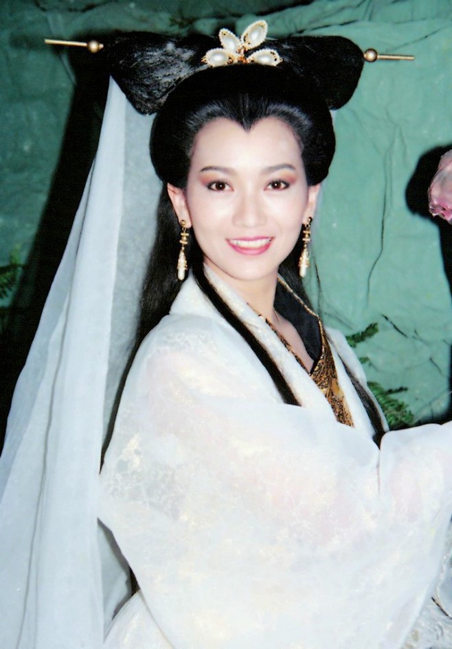 新白娘子传奇：白素贞