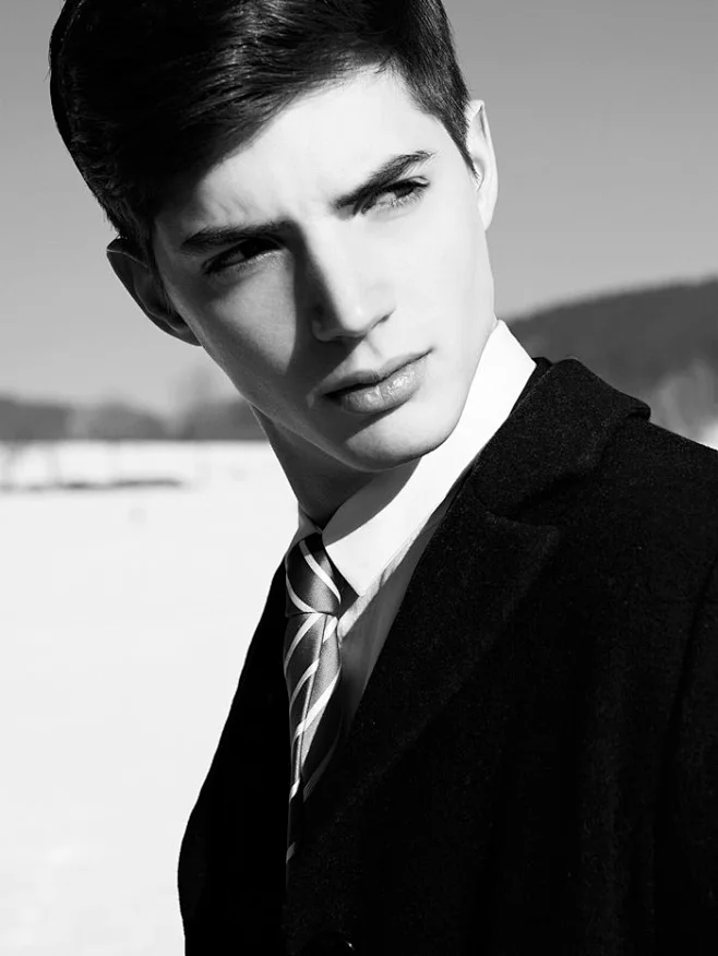 Olli Greb Age:22 Height:187cm (6’1.5〃) Place of Origin:Germany ...