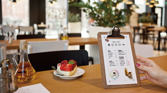 AMOER | 烘焙品牌视觉形象设计-古田路9号-品牌创意/版权保护平台-花瓣网