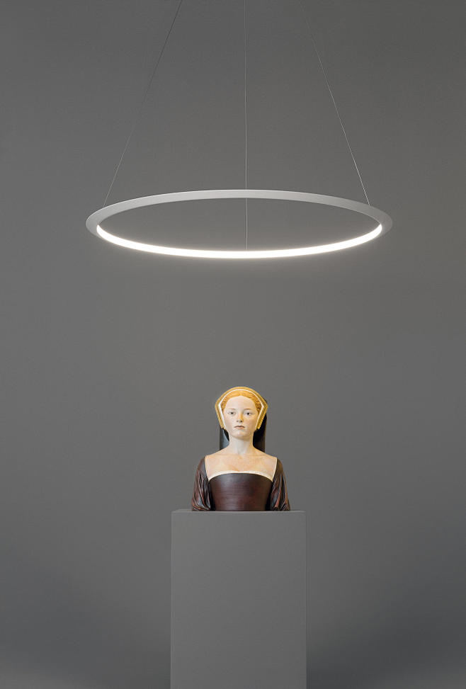 circular-ambient-1-h