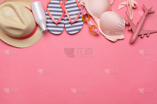个人随身用品 泳装 粉色背景 美 度假胜地 水平画幅 高视角 草帽 无人 夏天