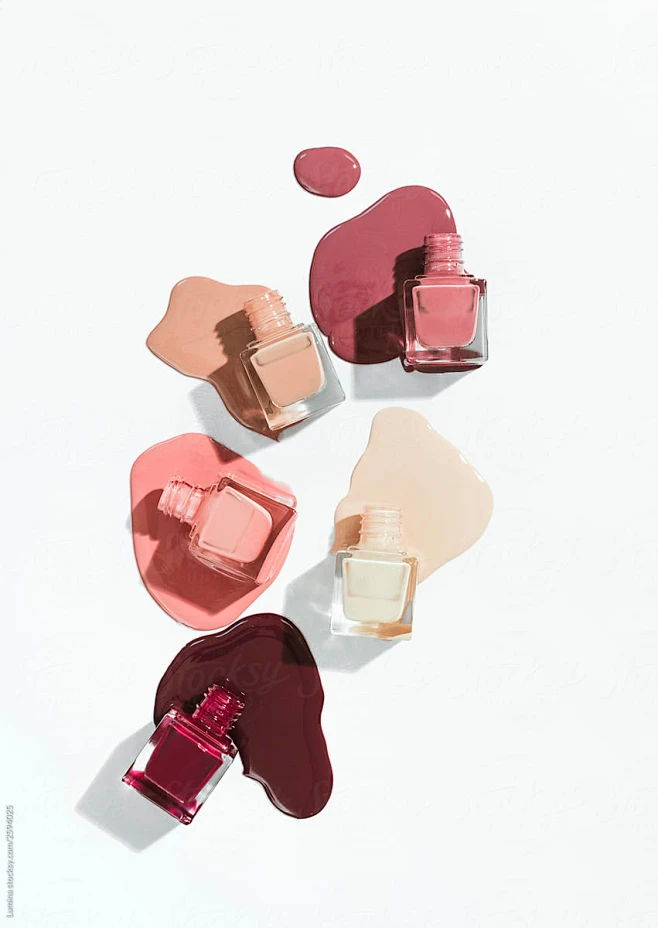 "Bottles of Nail Polish" by Stocksy Contributor "Lumina"-花瓣网