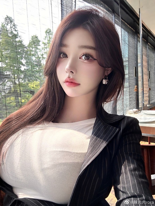 @辣肉肉Gina 的个人主页 - 微博