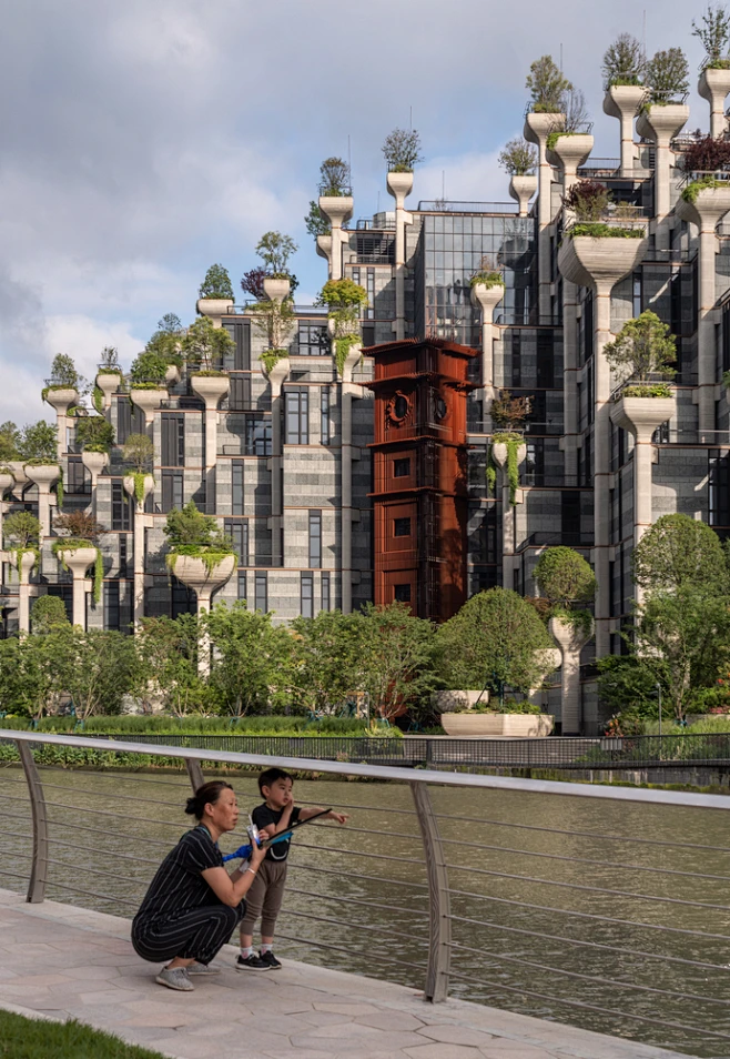 First Phase of Heatherwick Studio's Mixed-Use Development 1,000 Trees ...