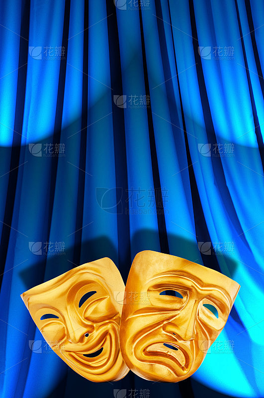 带面具的戏剧表演概念