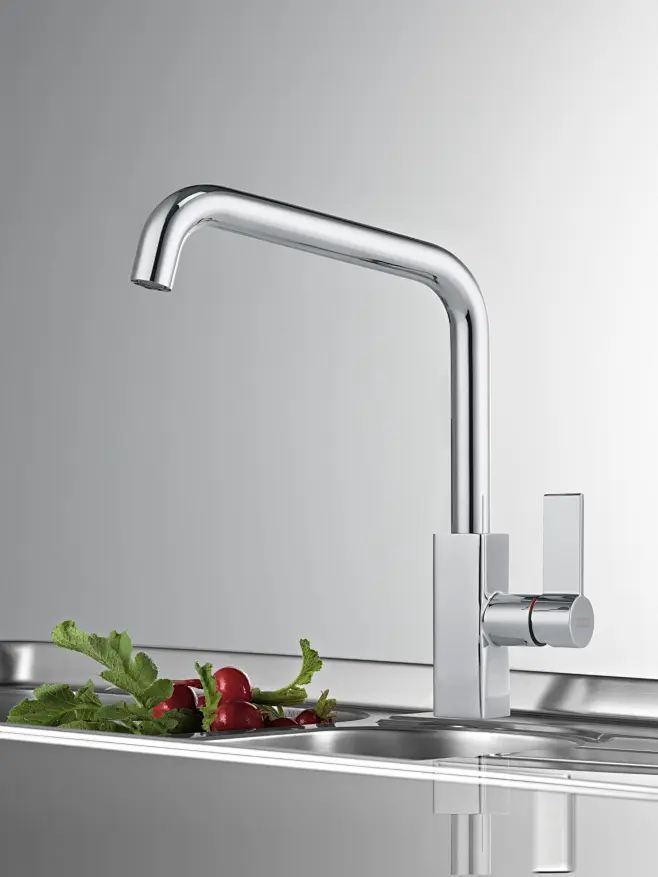 MARIS TAP PULL OUT L VERSION CHROME - Kitchen taps from Franke Kitchen ...
