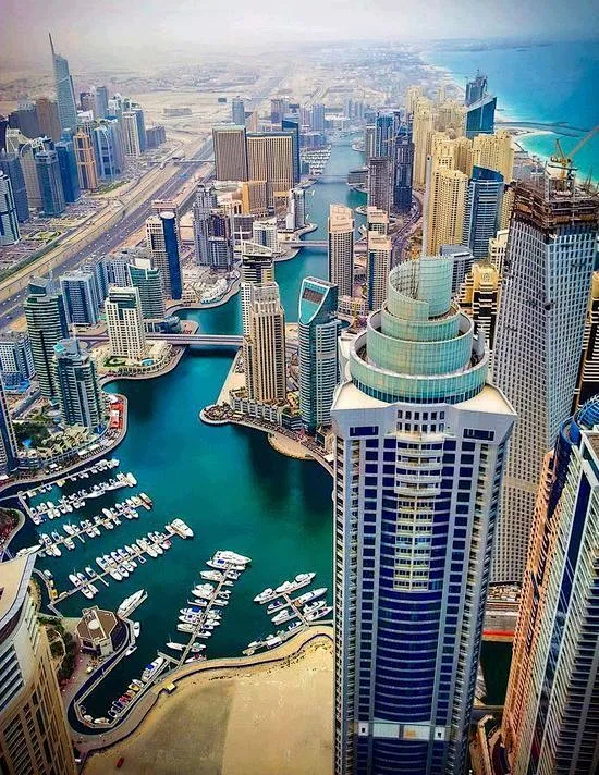Great View of Dubai-花瓣网