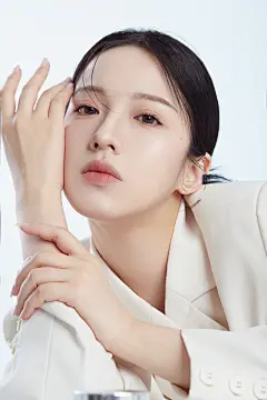 3个版本的首页KV C4D&OC - 小红书-花瓣网