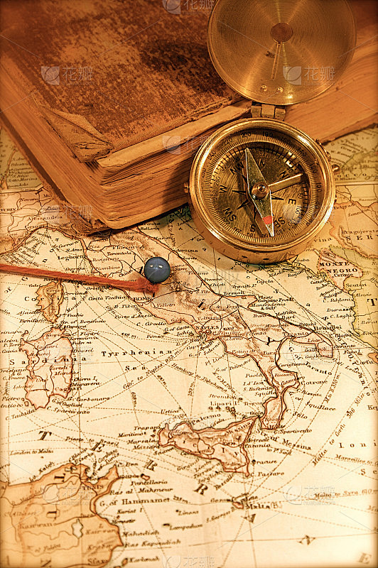 复古地图和图表