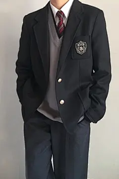 【3月发】Anzmo贩卖元气原创徽章JK/DK西服 学生制服情侣外套-淘宝网-花瓣网