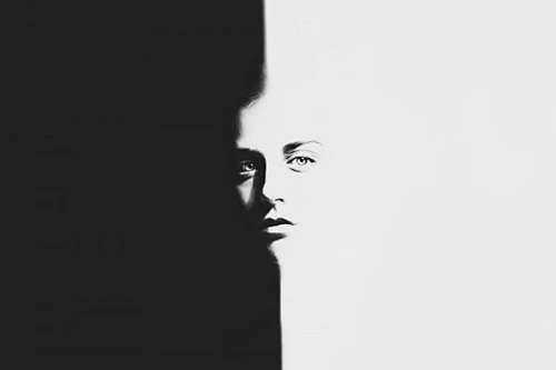 Silvia Grav-花瓣网
