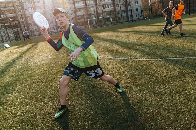 Frisbee 项目 | Behance 上的照片、视频、徽标、插图和品牌图片_摄影、画面图片素材-花瓣网