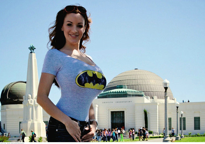 Jordan Carver fit body
