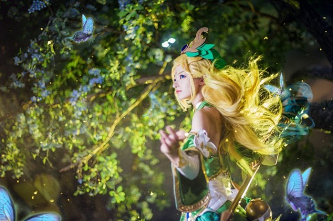 #cos正片##王者荣耀##王者荣耀cosplay##王昭君精灵公主# 王昭君【精灵公主】：@溢灯灯 摄影：@挽歌Requiem 后期：@阿喵 ...