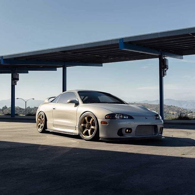 1998年三菱 ECLIPSE GSX