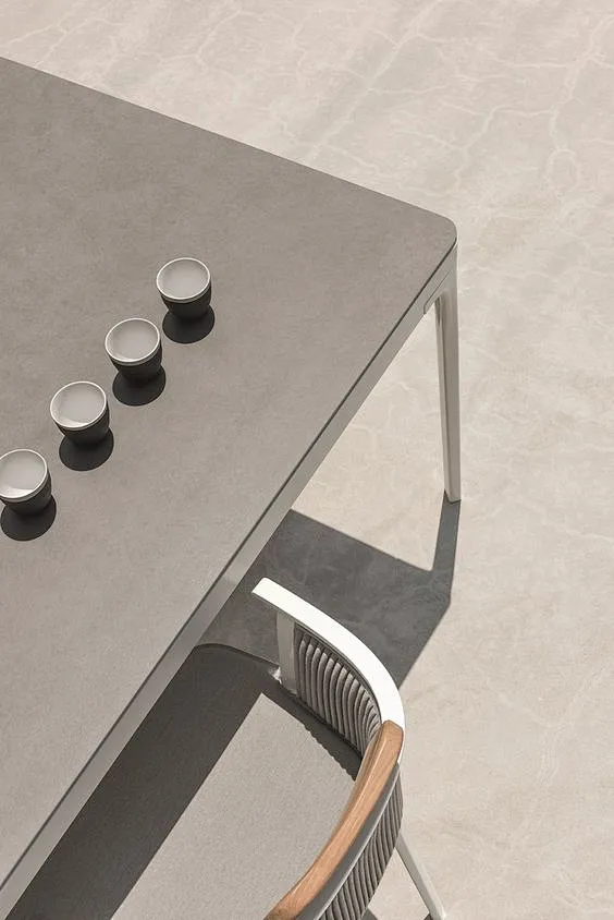 24/02/2017 - A playful combination of finishes and materials has given rise to Play, the new ...