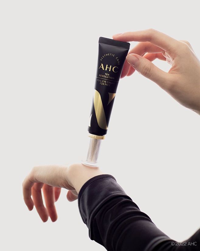 AHC official在 Instagram 上发布：“⠀ 무